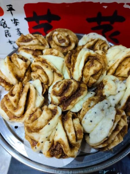 椒盐麻酱花卷怎么做_椒盐麻酱花卷的做法-第2张图片-山城妙识 椒盐麻酱花卷怎么做_椒盐麻酱花卷的做法-第2张图片-山城妙识