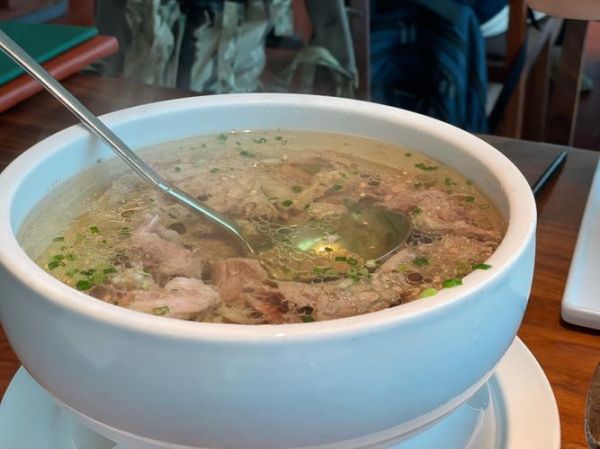 猪肉怎么炖又嫩又烂_炖猪肉用什么部位最好-第1张图片-山城妙识 猪肉怎么炖又嫩又烂_炖猪肉用什么部位最好-第1张图片-山城妙识