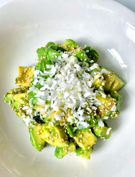 牛油果怎么吃最好吃_牛油果最简单的吃法-第2张图片-山城妙识 牛油果怎么吃最好吃_牛油果最简单的吃法-第2张图片-山城妙识