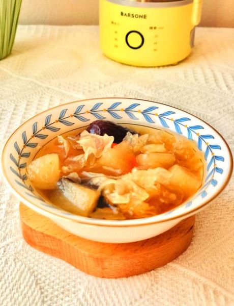 银耳甜汤怎么做_银耳甜汤要炖多久-第2张图片-山城妙识 银耳甜汤怎么做_银耳甜汤要炖多久-第2张图片-山城妙识