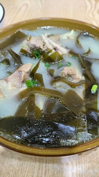 大骨汤搭配什么食材_大骨汤和什么一起炖最补钙-第2张图片-山城妙识 大骨汤搭配什么食材_大骨汤和什么一起炖最补钙-第2张图片-山城妙识