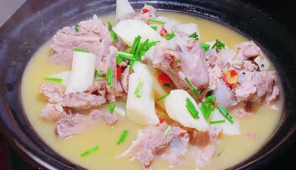 大骨汤搭配什么食材_大骨汤和什么一起炖最补钙-第3张图片-山城妙识 大骨汤搭配什么食材_大骨汤和什么一起炖最补钙-第3张图片-山城妙识