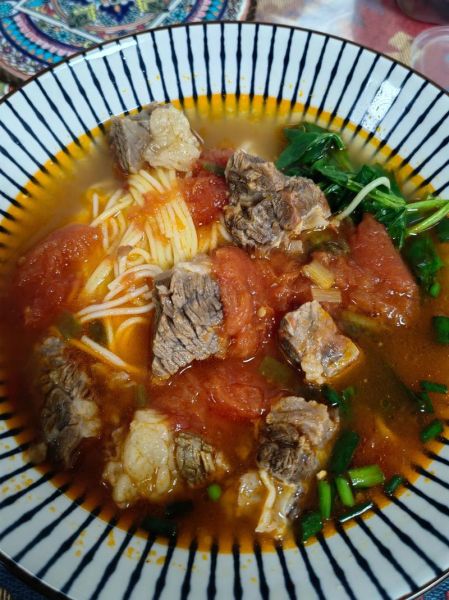 西红柿牛肉面怎么做_西红柿牛肉面简单做法-第1张图片-山城妙识 西红柿牛肉面怎么做_西红柿牛肉面简单做法-第1张图片-山城妙识