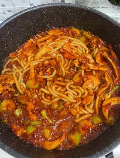 新疆炒米粉怎么做_新疆炒米粉哪里最正宗-第1张图片-山城妙识 新疆炒米粉怎么做_新疆炒米粉哪里最正宗-第1张图片-山城妙识