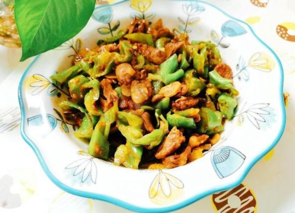 青椒炒鸡心怎么做_鸡心去腥技巧-第1张图片-山城妙识 青椒炒鸡心怎么做_鸡心去腥技巧-第1张图片-山城妙识