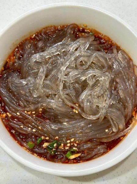 酸辣粉的汤汁怎么调_酸辣粉汤汁配方比例-第1张图片-山城妙识 酸辣粉的汤汁怎么调_酸辣粉汤汁配方比例-第1张图片-山城妙识