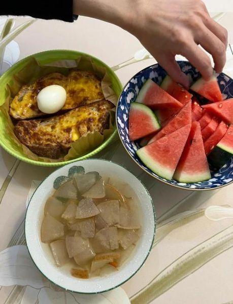 黑美人和麒麟瓜哪个好吃_口感甜度对比-第2张图片-山城妙识 黑美人和麒麟瓜哪个好吃_口感甜度对比-第2张图片-山城妙识