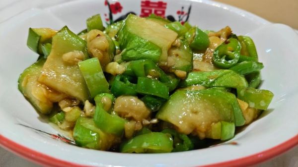 清炒青茄子怎么做_清炒青茄子需要焯水吗-第3张图片-山城妙识 清炒青茄子怎么做_清炒青茄子需要焯水吗-第3张图片-山城妙识