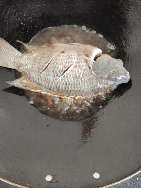 鱼怎么煎好吃又简单_煎鱼不破皮技巧-第3张图片-山城妙识 鱼怎么煎好吃又简单_煎鱼不破皮技巧-第3张图片-山城妙识