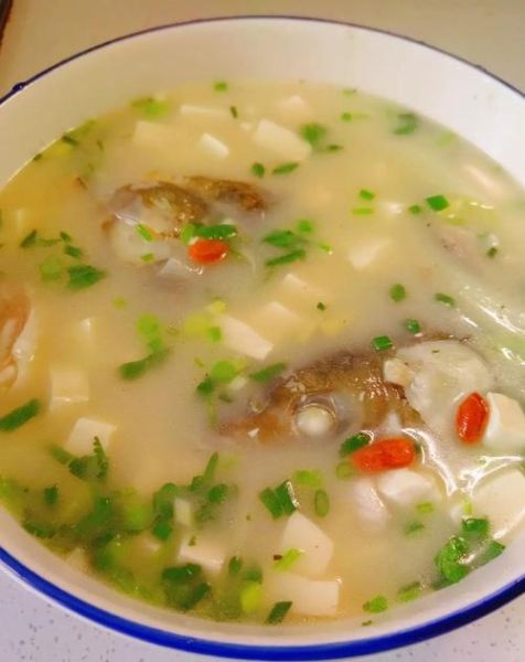 鱼头豆腐汤怎么做好喝_鱼头豆腐汤的做法窍门-第3张图片-山城妙识 鱼头豆腐汤怎么做好喝_鱼头豆腐汤的做法窍门-第3张图片-山城妙识