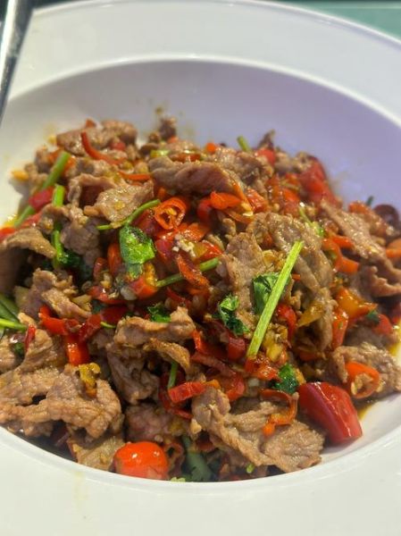 牛肉怎么炒比较嫩好吃_牛肉炒嫩技巧-第1张图片-山城妙识 牛肉怎么炒比较嫩好吃_牛肉炒嫩技巧-第1张图片-山城妙识