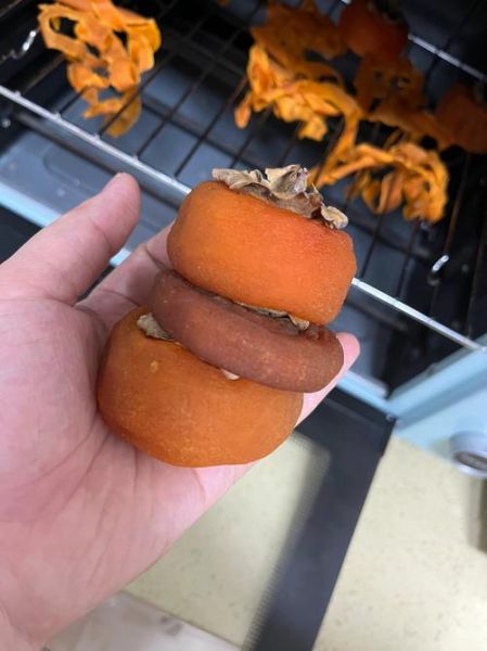 柿饼烤箱怎么制作_家庭版零失败做法-第1张图片-山城妙识 柿饼烤箱怎么制作_家庭版零失败做法-第1张图片-山城妙识