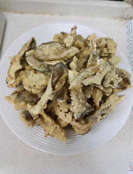 干炸蘑菇怎么做_干炸蘑菇用不用焯水-第1张图片-山城妙识