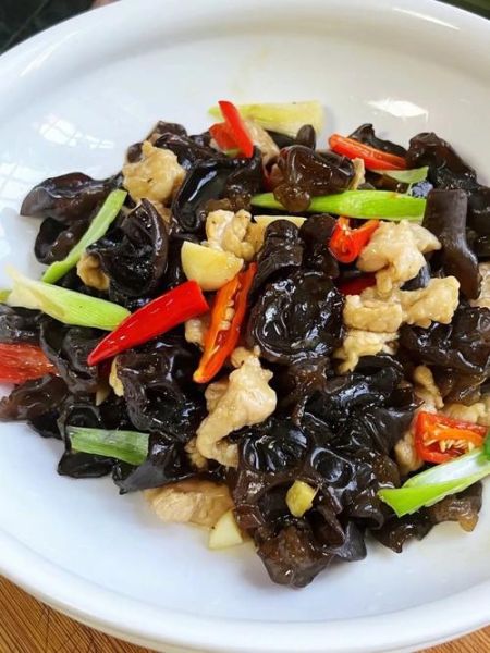 木耳炒肉片怎么做_木耳炒肉片的家常做法-第2张图片-山城妙识 木耳炒肉片怎么做_木耳炒肉片的家常做法-第2张图片-山城妙识