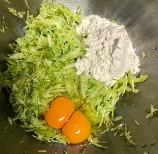 糊塌子用什么面粉_低筋还是中筋-第1张图片-山城妙识 糊塌子用什么面粉_低筋还是中筋-第1张图片-山城妙识