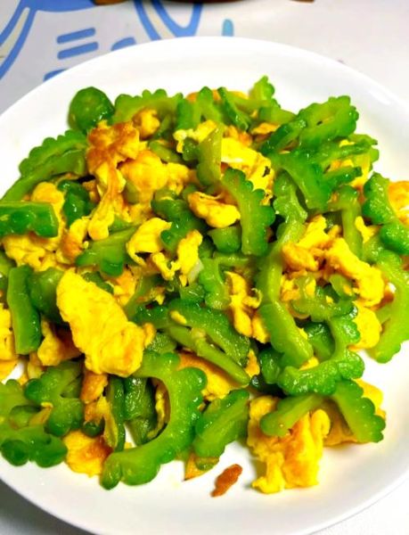 苦瓜怎么炒不苦又好吃_苦瓜炒蛋怎么做-第3张图片-山城妙识 苦瓜怎么炒不苦又好吃_苦瓜炒蛋怎么做-第3张图片-山城妙识