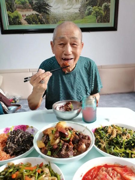 茼蒿妈是谁_茼蒿妈真实身份揭秘-第3张图片-山城妙识 茼蒿妈是谁_茼蒿妈真实身份揭秘-第3张图片-山城妙识