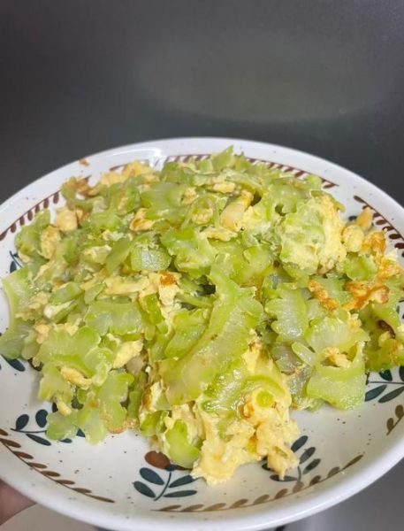 苦瓜炒蛋怎么做_苦瓜炒蛋正宗做法-第1张图片-山城妙识 苦瓜炒蛋怎么做_苦瓜炒蛋正宗做法-第1张图片-山城妙识