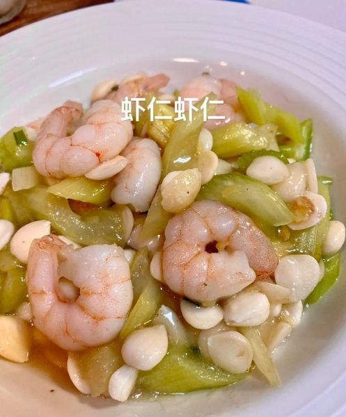 杏仁怎么炒不苦_杏仁的正确做法-第2张图片-山城妙识 杏仁怎么炒不苦_杏仁的正确做法-第2张图片-山城妙识