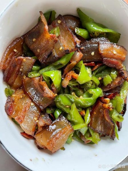 烟熏腊肉怎么做好吃窍门_腊肉炒什么最香-第3张图片-山城妙识 烟熏腊肉怎么做好吃窍门_腊肉炒什么最香-第3张图片-山城妙识