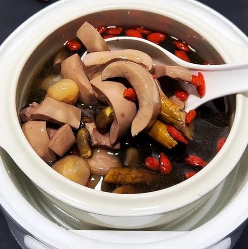 清炖猪腰子汤的做法_猪腰子汤怎么炖不腥-第3张图片-山城妙识 清炖猪腰子汤的做法_猪腰子汤怎么炖不腥-第3张图片-山城妙识