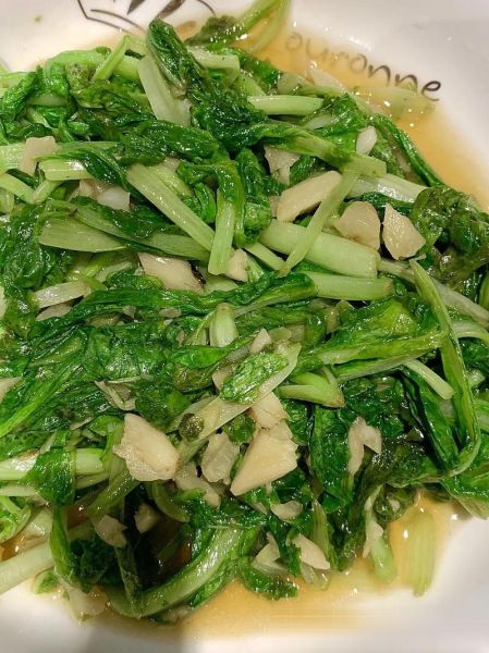 炒小白菜怎么炒才脆嫩_炒小白菜需要焯水吗-第1张图片-山城妙识 炒小白菜怎么炒才脆嫩_炒小白菜需要焯水吗-第1张图片-山城妙识