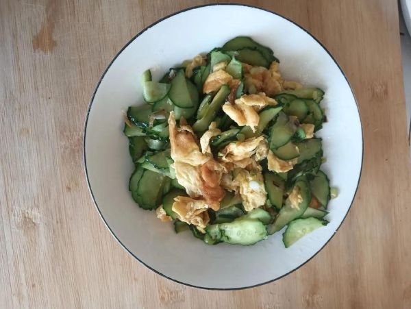 黄瓜炒鸡蛋黄瓜怎么切_黄瓜切片还是切条-第1张图片-山城妙识 黄瓜炒鸡蛋黄瓜怎么切_黄瓜切片还是切条-第1张图片-山城妙识