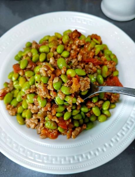 青豆炒肉怎么炒才好吃_青豆炒肉的家常做法步骤-第2张图片-山城妙识 青豆炒肉怎么炒才好吃_青豆炒肉的家常做法步骤-第2张图片-山城妙识