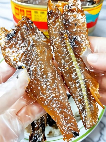 广东豆豉鲮鱼罐头怎么做_家庭版做法-第1张图片-山城妙识