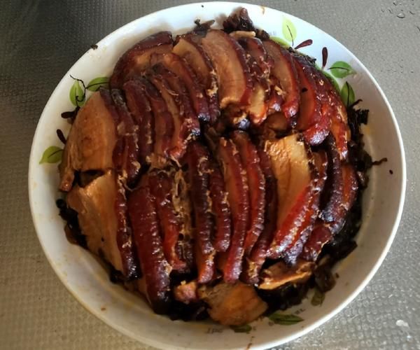 四川烧白最简单的做法_家常烧白怎么做-第1张图片-山城妙识 四川烧白最简单的做法_家常烧白怎么做-第1张图片-山城妙识