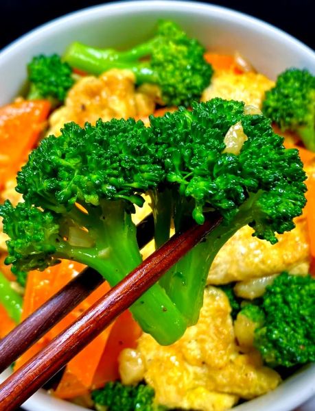 西兰花炒胡萝卜怎么做_西兰花炒胡萝卜的营养价值-第3张图片-山城妙识 西兰花炒胡萝卜怎么做_西兰花炒胡萝卜的营养价值-第3张图片-山城妙识