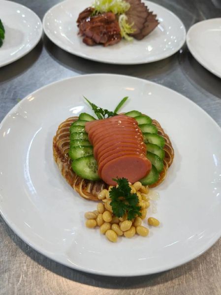 冷菜拼盘怎么做_冷菜拼盘摆盘技巧-第2张图片-山城妙识 冷菜拼盘怎么做_冷菜拼盘摆盘技巧-第2张图片-山城妙识