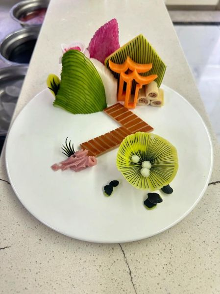 冷菜拼盘怎么做_冷菜拼盘摆盘技巧-第1张图片-山城妙识 冷菜拼盘怎么做_冷菜拼盘摆盘技巧-第1张图片-山城妙识