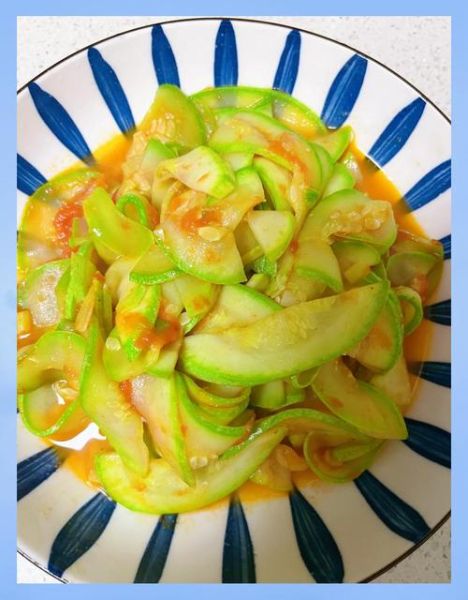 怎么炒西葫芦好吃_西葫芦炒几分钟才脆嫩-第1张图片-山城妙识 怎么炒西葫芦好吃_西葫芦炒几分钟才脆嫩-第1张图片-山城妙识