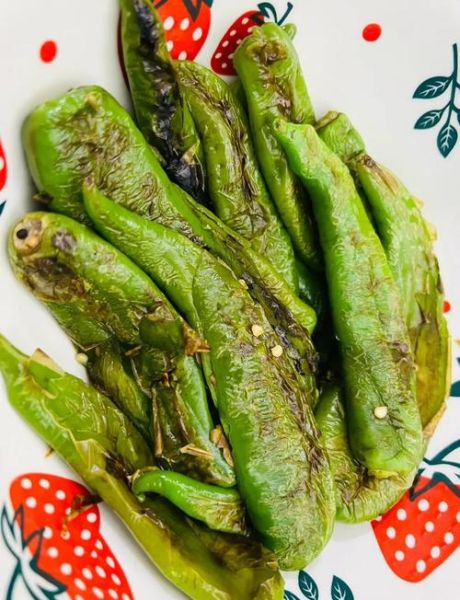 青椒皮蛋怎么做才好吃_青椒皮蛋的家常做法窍门-第1张图片-山城妙识 青椒皮蛋怎么做才好吃_青椒皮蛋的家常做法窍门-第1张图片-山城妙识