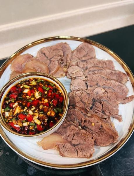 牛腱子肉怎么选_牛腱子肉适合做什么菜-第1张图片-山城妙识 牛腱子肉怎么选_牛腱子肉适合做什么菜-第1张图片-山城妙识