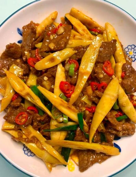 竹笋干炒肉怎么做好吃_竹笋干炒肉的家常做法-第1张图片-山城妙识 竹笋干炒肉怎么做好吃_竹笋干炒肉的家常做法-第1张图片-山城妙识