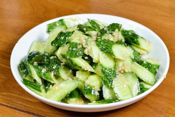 蒜泥黄瓜怎么做才脆_蒜泥黄瓜要不要焯水-第1张图片-山城妙识 蒜泥黄瓜怎么做才脆_蒜泥黄瓜要不要焯水-第1张图片-山城妙识