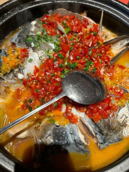 鱼头火锅怎么做好吃又简单_家常做法-第1张图片-山城妙识 鱼头火锅怎么做好吃又简单_家常做法-第1张图片-山城妙识