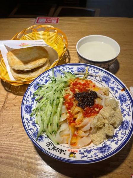 陕西凉皮怎么做_陕西凉皮哪家最正宗-第1张图片-山城妙识 陕西凉皮怎么做_陕西凉皮哪家最正宗-第1张图片-山城妙识