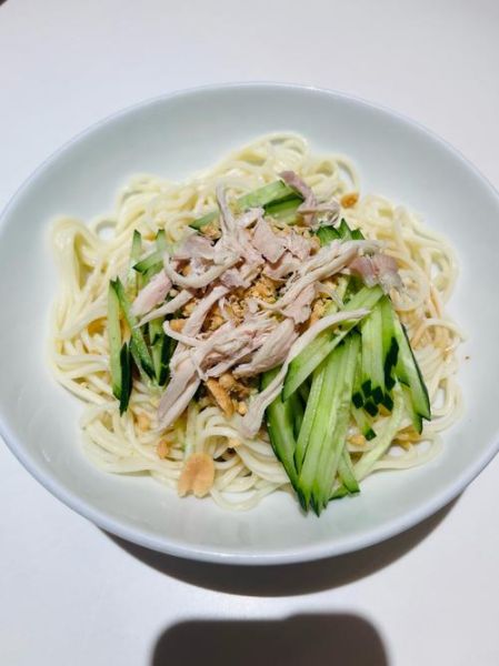 鸡丝面怎么做好吃_鸡丝面的家常做法大全-第1张图片-山城妙识 鸡丝面怎么做好吃_鸡丝面的家常做法大全-第1张图片-山城妙识