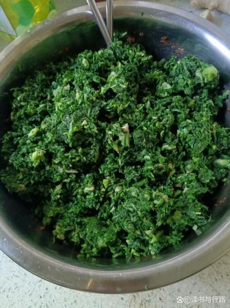 荠菜饺子怎么调馅_猪肉荠菜饺子做法-第2张图片-山城妙识 荠菜饺子怎么调馅_猪肉荠菜饺子做法-第2张图片-山城妙识