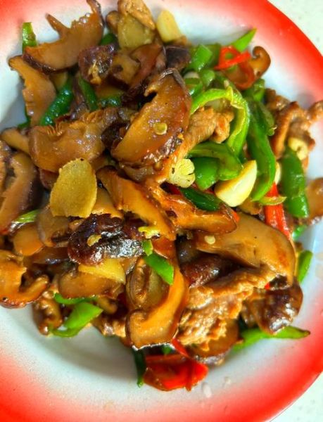 香菇炒肉隔夜能吃吗_怎么保存不变味-第1张图片-山城妙识 香菇炒肉隔夜能吃吗_怎么保存不变味-第1张图片-山城妙识