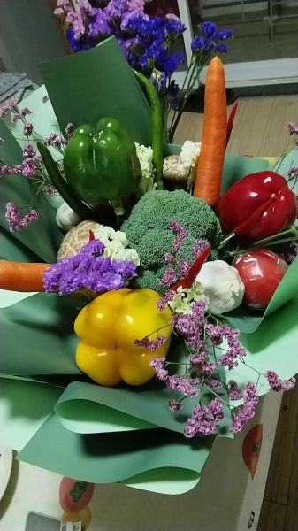 蔬菜花束怎么做_蔬菜花束教程-第2张图片-山城妙识 蔬菜花束怎么做_蔬菜花束教程-第2张图片-山城妙识