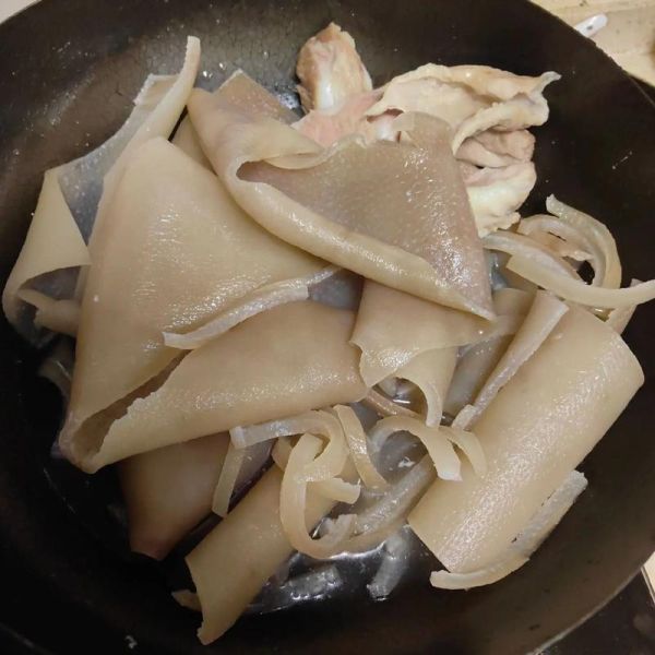 猪皮冻不凝固如何补救_猪皮冻不凝固的原因-第1张图片-山城妙识 猪皮冻不凝固如何补救_猪皮冻不凝固的原因-第1张图片-山城妙识