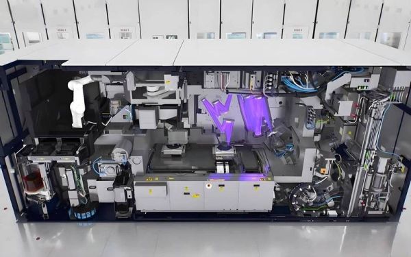 荷兰光刻机最新进展_对中国半导体影响-第1张图片-山城妙识 荷兰光刻机最新进展_对中国半导体影响-第1张图片-山城妙识