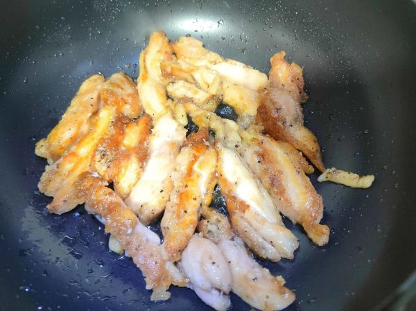 香煎龙利鱼怎么做_龙利鱼煎多久才嫩-第3张图片-山城妙识