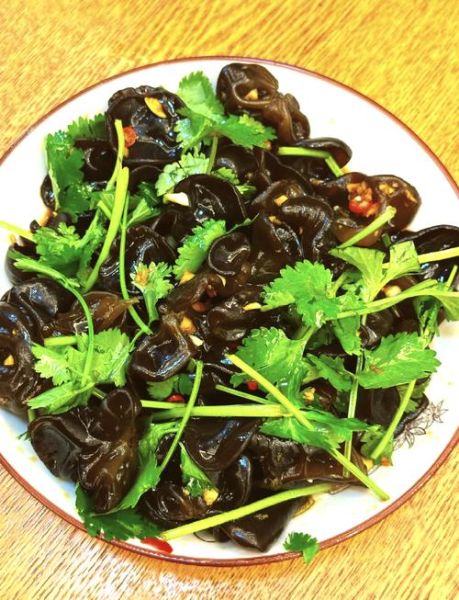 凉拌酸辣木耳怎么做_木耳焯水几分钟才脆-第1张图片-山城妙识 凉拌酸辣木耳怎么做_木耳焯水几分钟才脆-第1张图片-山城妙识