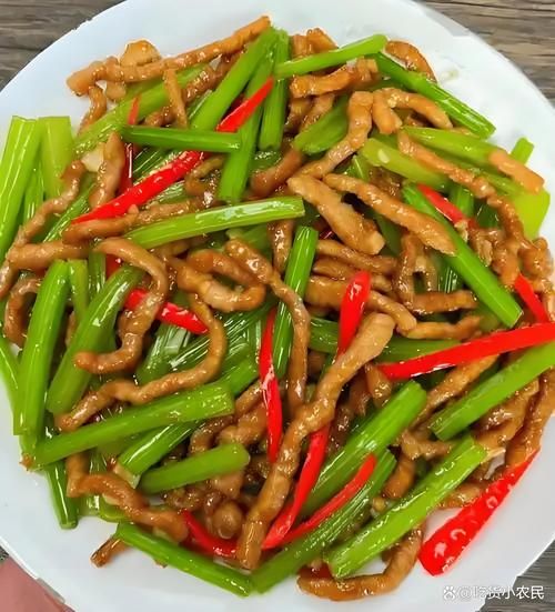 芹菜肉丝怎么炒_芹菜炒肉丝先炒哪个-第2张图片-山城妙识 芹菜肉丝怎么炒_芹菜炒肉丝先炒哪个-第2张图片-山城妙识