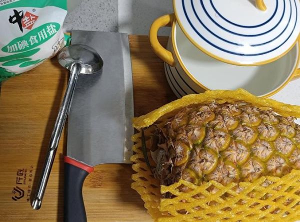 菠萝为什么要用盐水泡_盐水泡菠萝多久才安全-第2张图片-山城妙识 菠萝为什么要用盐水泡_盐水泡菠萝多久才安全-第2张图片-山城妙识